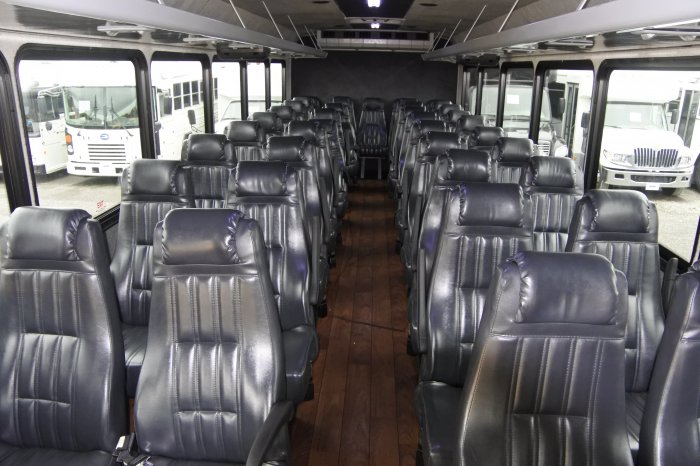 Used Freightliner Commercial Buses for Sale - Midwest Transit Equipment
