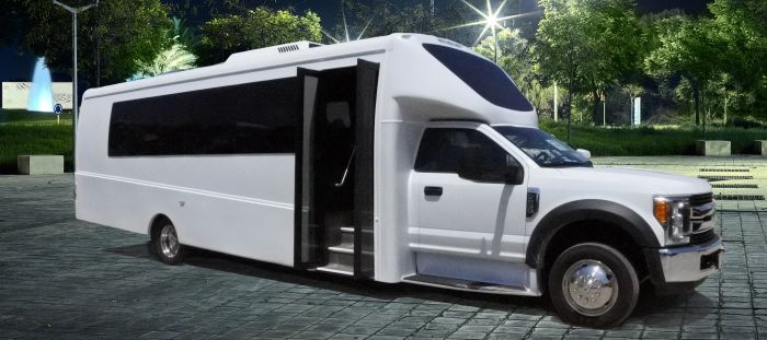 New 2019 Ford Berkshire Coach for Sale in Kankakee, IL - Midwest ...