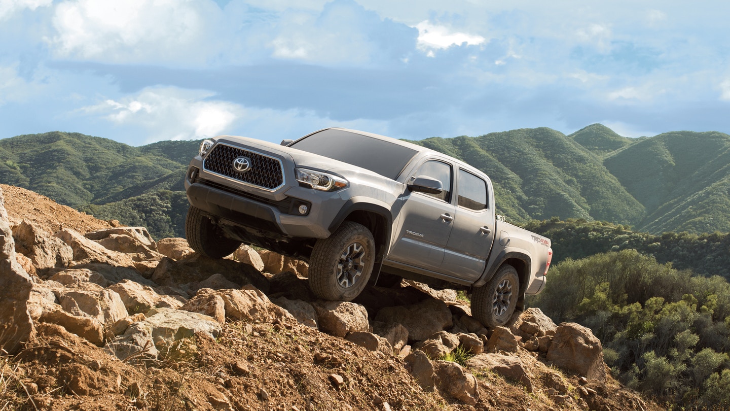 2019 Toyota Tacoma vs 2019 Ford Ranger near Overland Park, KS, 66013 ...