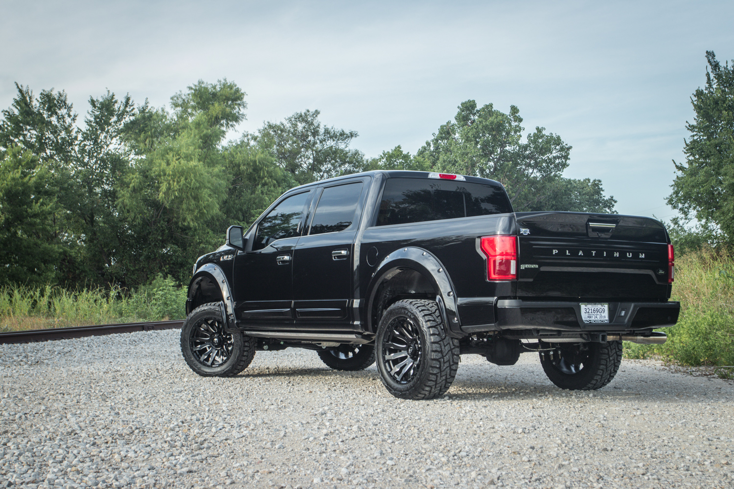 Ford F-150 Roush Supercharger with Aero Skin body and Pro Comp Lift Kit