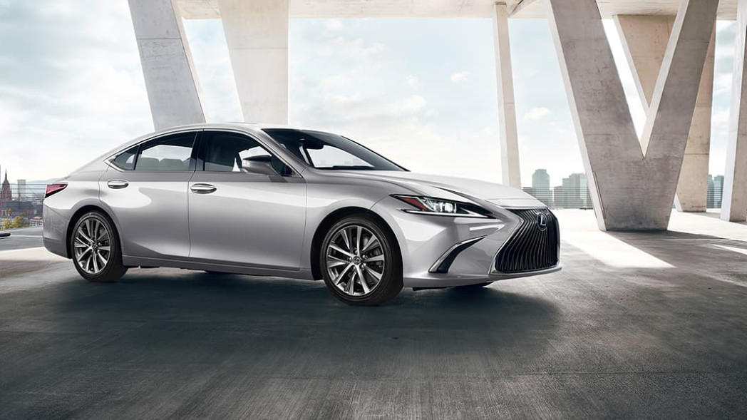 Lexus Sedan Buying Guide - Lexus of Smithtown