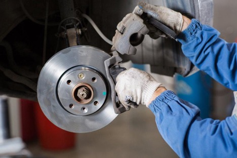 Telltale Signs Your Brakes Are Due for Replacement - Coffman GMC