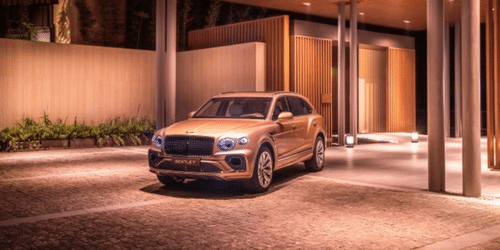 New Bentayga Extended Wheelbase - Bentley Palm Beach