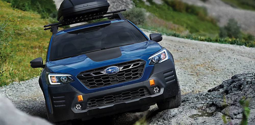 2023 Subaru Outback vs 2023 Toyota RAV4 near Port Washington, NY - East ...