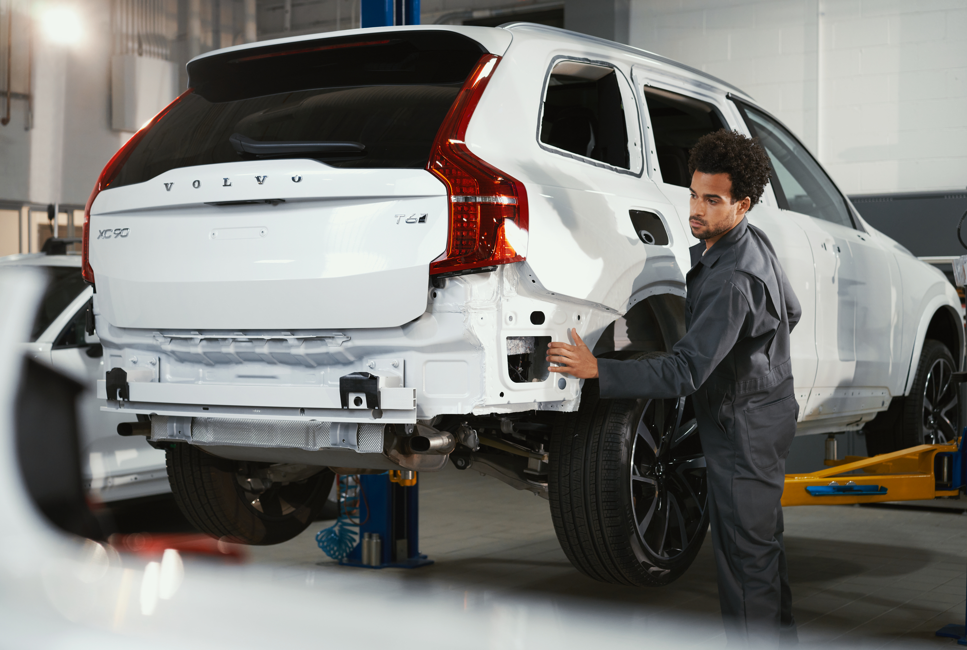 About Volvo Certified Collision in San Diego, CA - Volvo Cars San Diego
