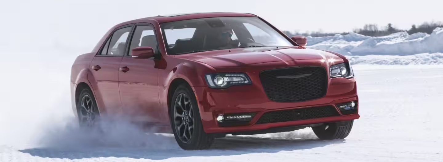 2023 Chrysler 300 Key Features near Greenfield, IN - Eastgate CJDR