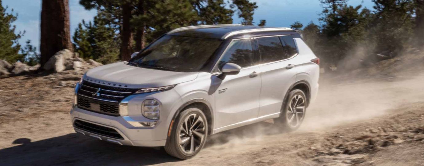 2023 Mitsubishi Outlander PHEV vs the Competition near Asheville, NC ...