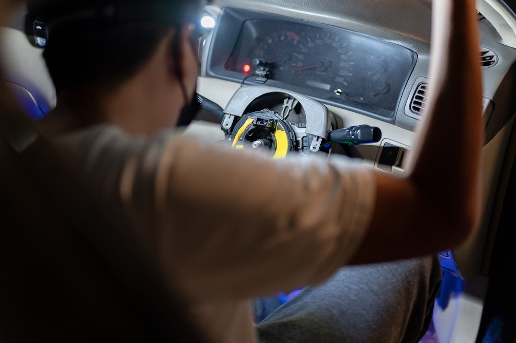 Steering Wheel Shaking: Causes, Risks, and Solutions - Ford of Cookeville's Expert Guide