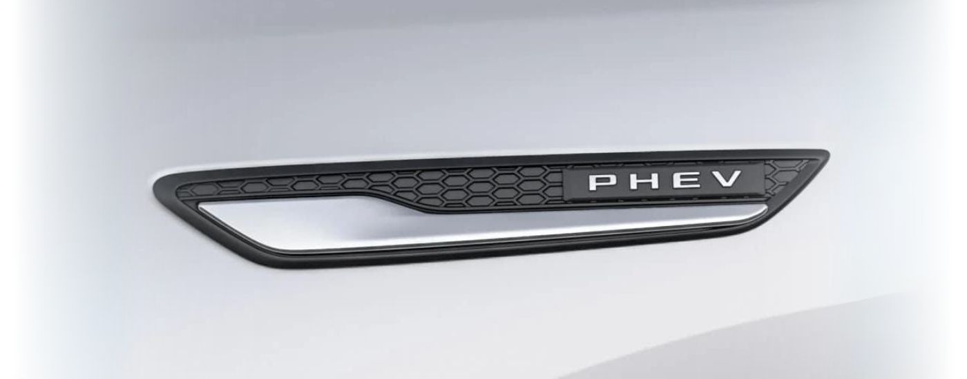 The Top 4 Plug-In Hybrid SUVs for Daily Driving - Drive Edmonton