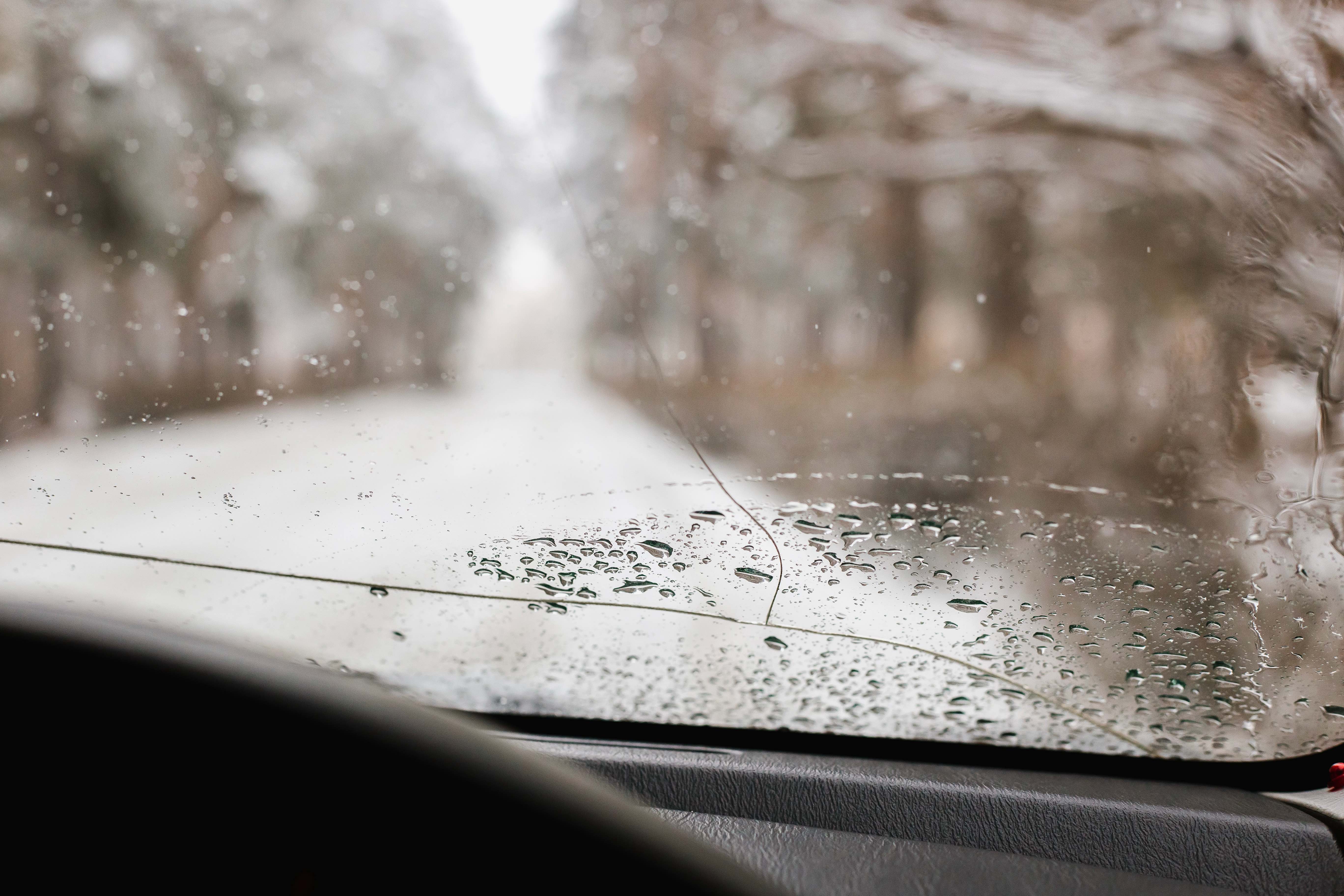 Navigating the Road with Cracked Windshields: Causes, Risks, and ...