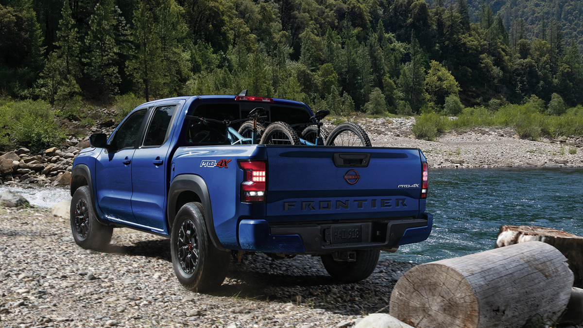 2024 Nissan Frontier vs 2024 Toyota Tacoma Review - Future Nissan of ...