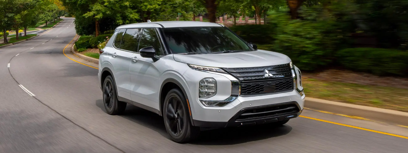 2024 Mitsubishi Outlander SE Overview near Hesperia, CA - Victorville ...