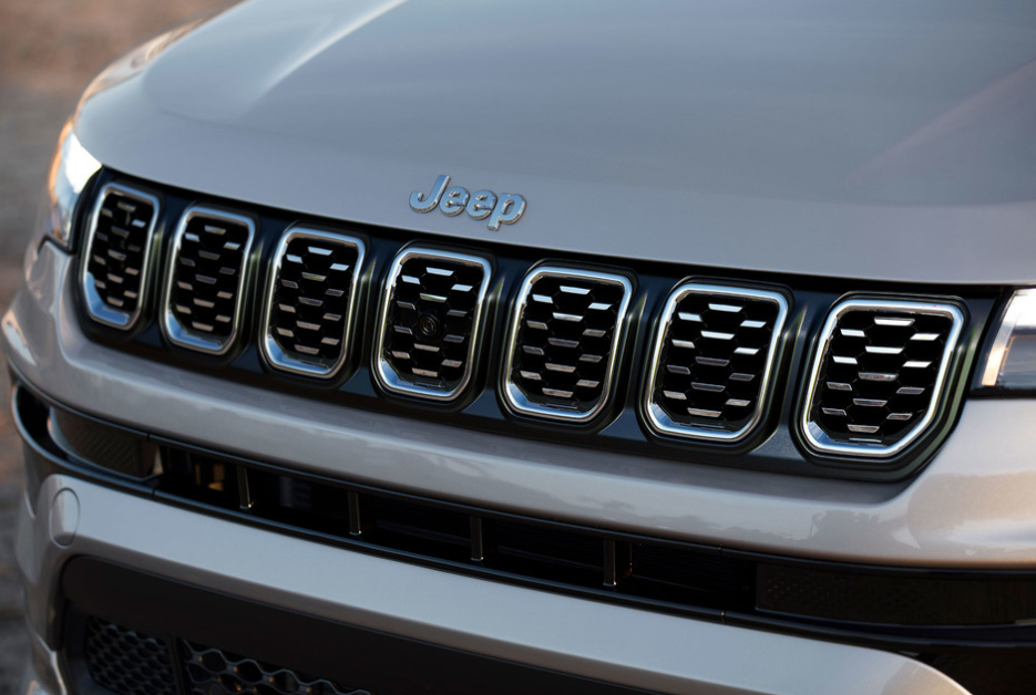 2025 Jeep Compass for Sale near Stittsville, ON - Arnprior Chrysler Ltd