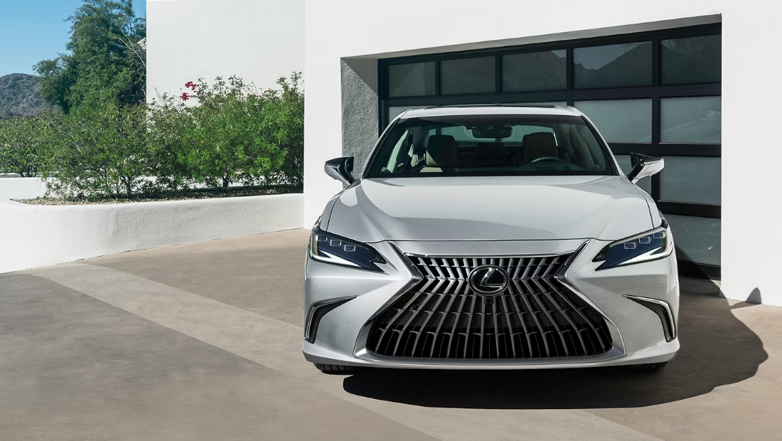 2025 Lexus ES 300h for Sale in St. James, NY - Burns Motor Company