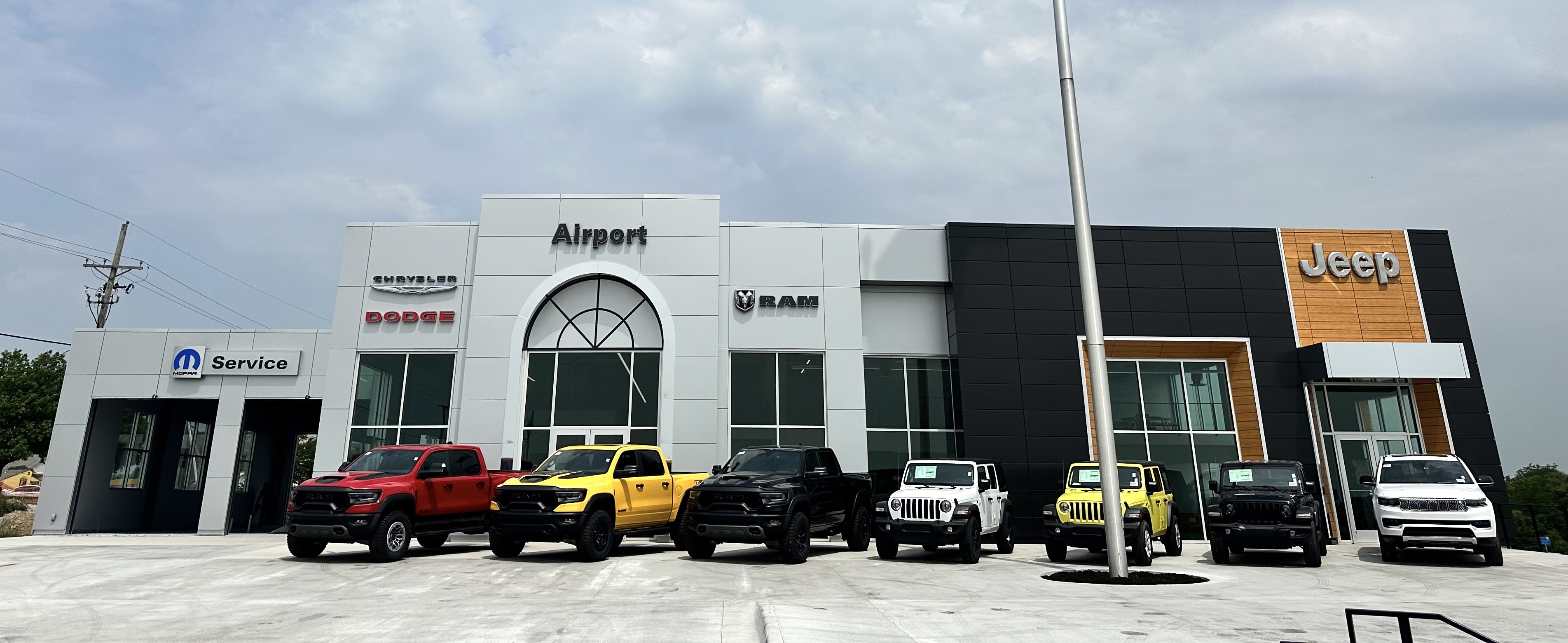 Kansas City Jeep Dealership | Airport CDJR of Platte City