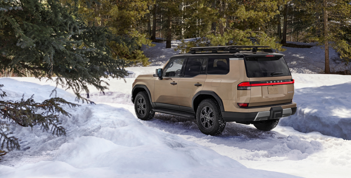 How Does the Lexus GX 550 Handle in the Snow?