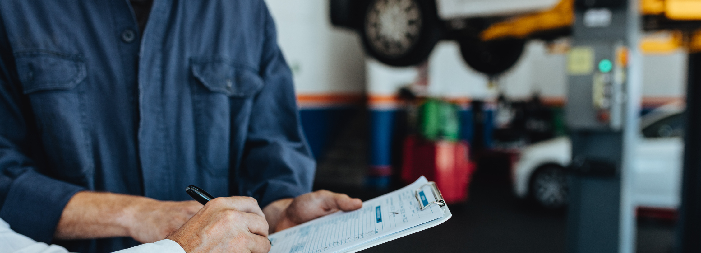 Lexus Brake Fluid Service near Schererville, IN - Lexus of Merrillville