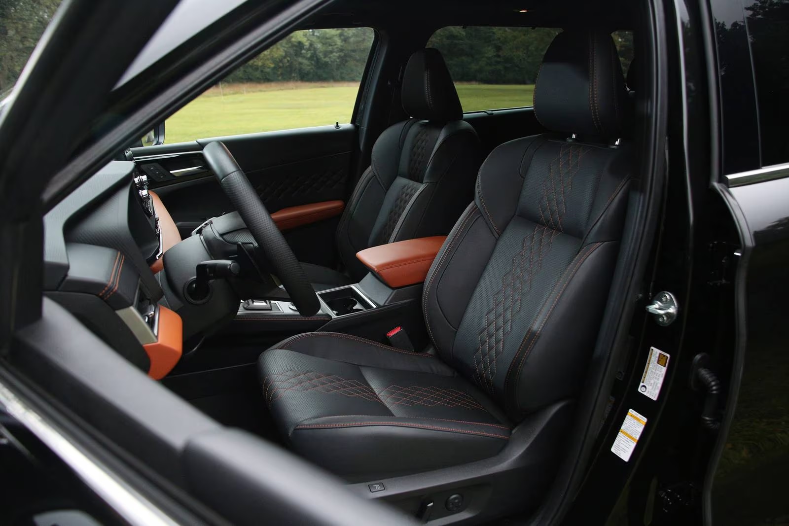2025 Mitsubishi Outlander PHEV for Sale near Providence, RI - Courtesy ...