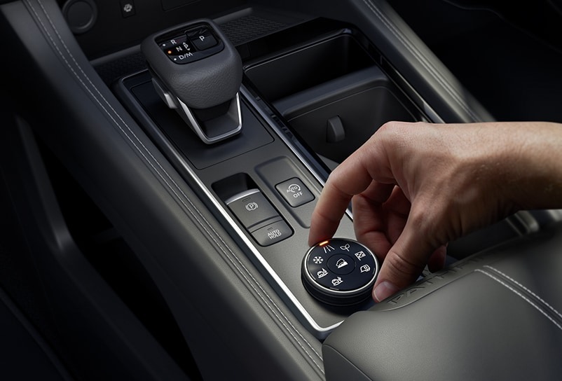 2025 Nissan Pathfinder Lease in Syosset, NY - Legend Auto Group