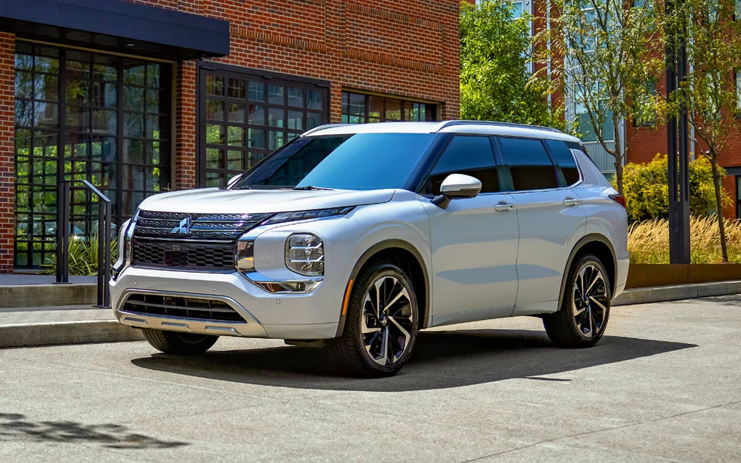 2024 Mitsubishi SUV Shopping Guide near Asheville, NC - Mountain Mitsubishi