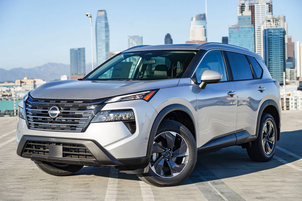 2025 Nissan Rogue vs. 2024 Nissan Rogue: Key Differences & Best Deals | Landers Nissan