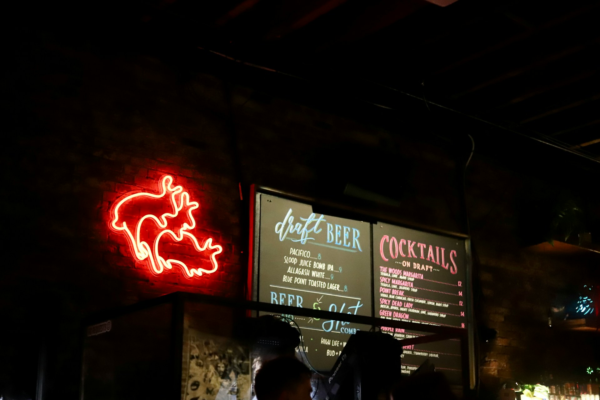 Best Bars and Clubs in Southampton, NY - Lexus of Southampton