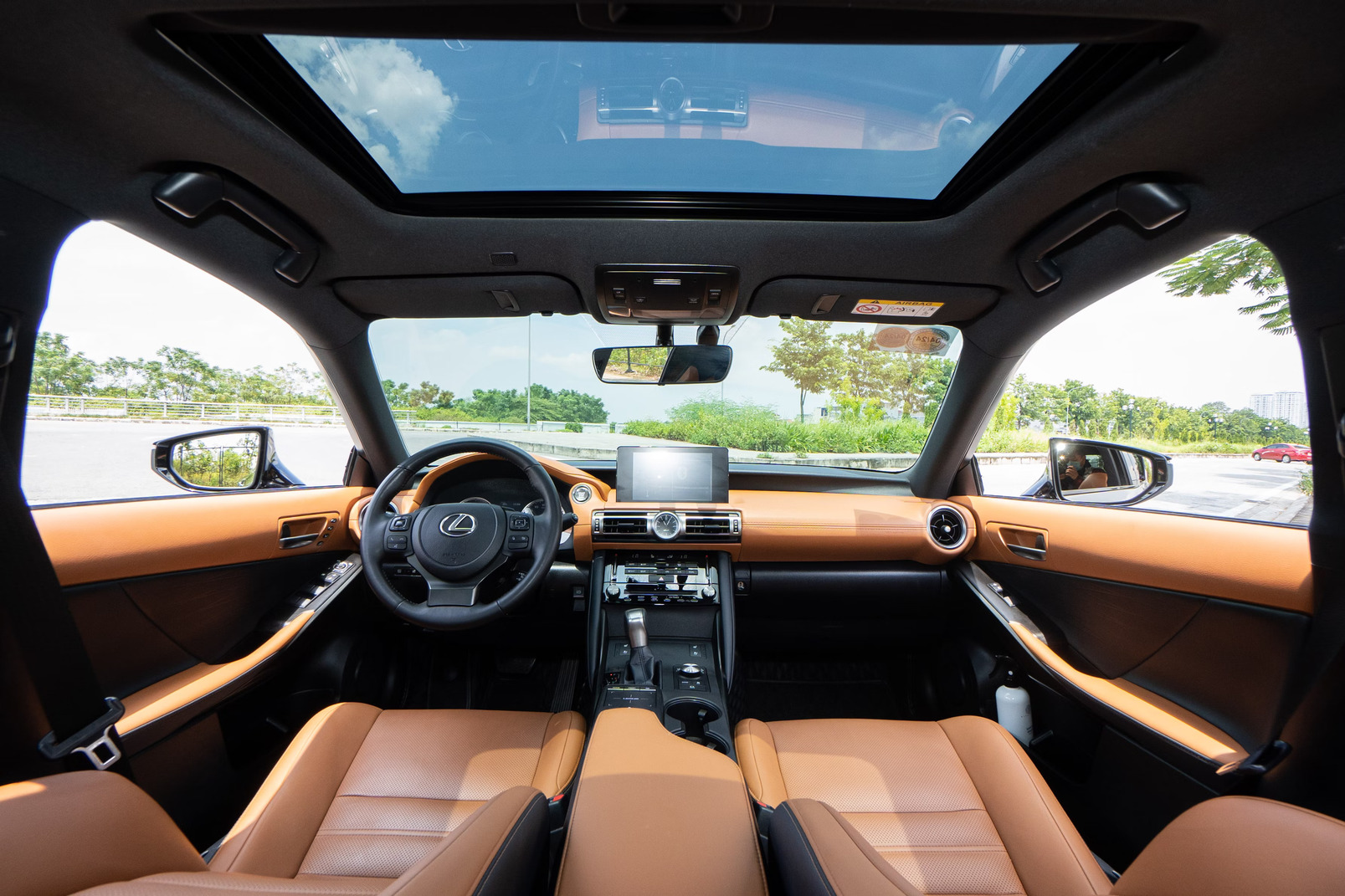 Lexus Interior Innovations | Lexus of Smithtown