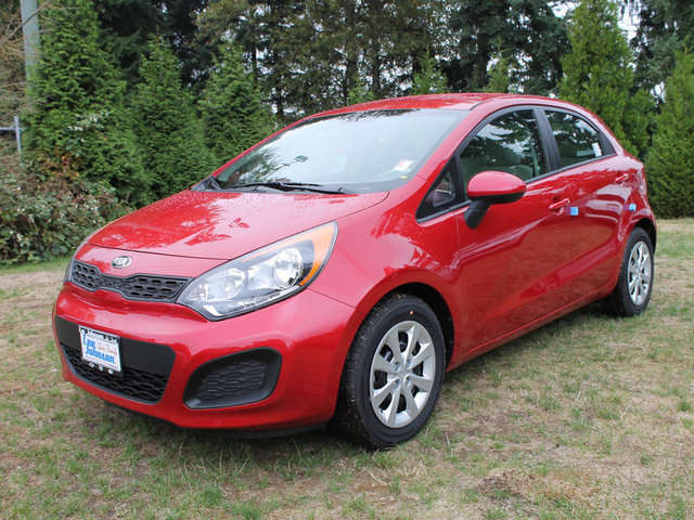 Kia Dealer Serving Everett - Lee Johnson Kia