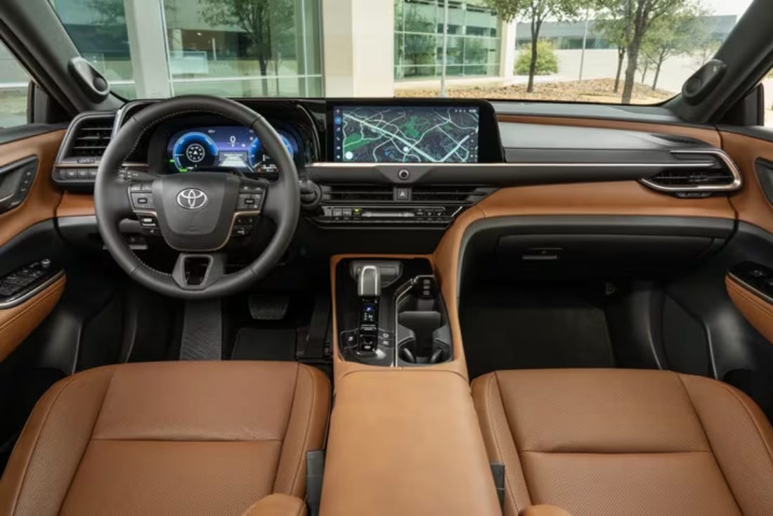 Differences Between the 2025 Toyota Crown vs. 2024 Crown