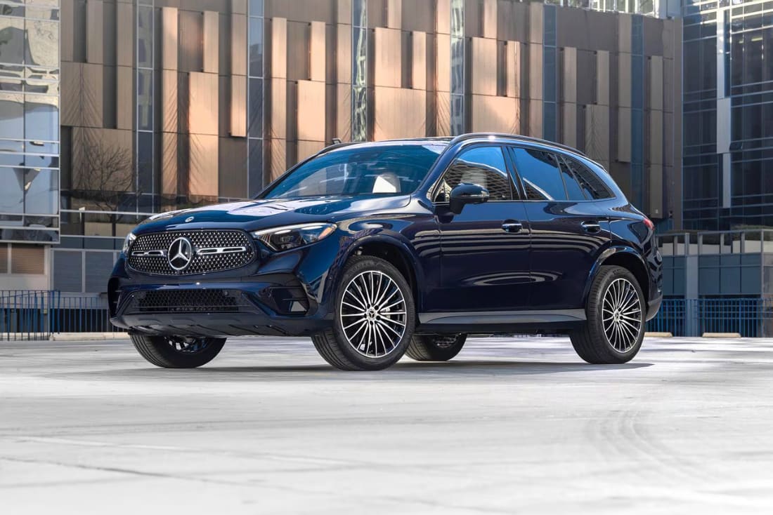 Differences Between the 2025 Mercedes GLC vs. 2024 GLC