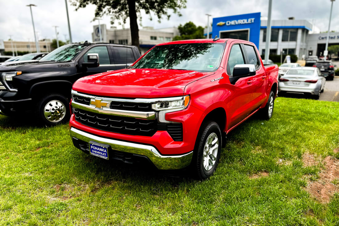 2025 Chevrolet Silverado 1500 vs. GMC Sierra 1500: Key Differences ...
