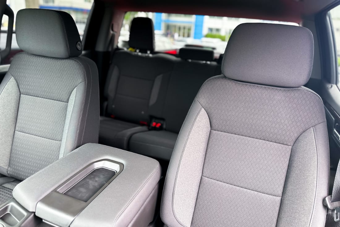 2025 Chevrolet Silverado 1500 vs. GMC Sierra 1500: Key Differences ...