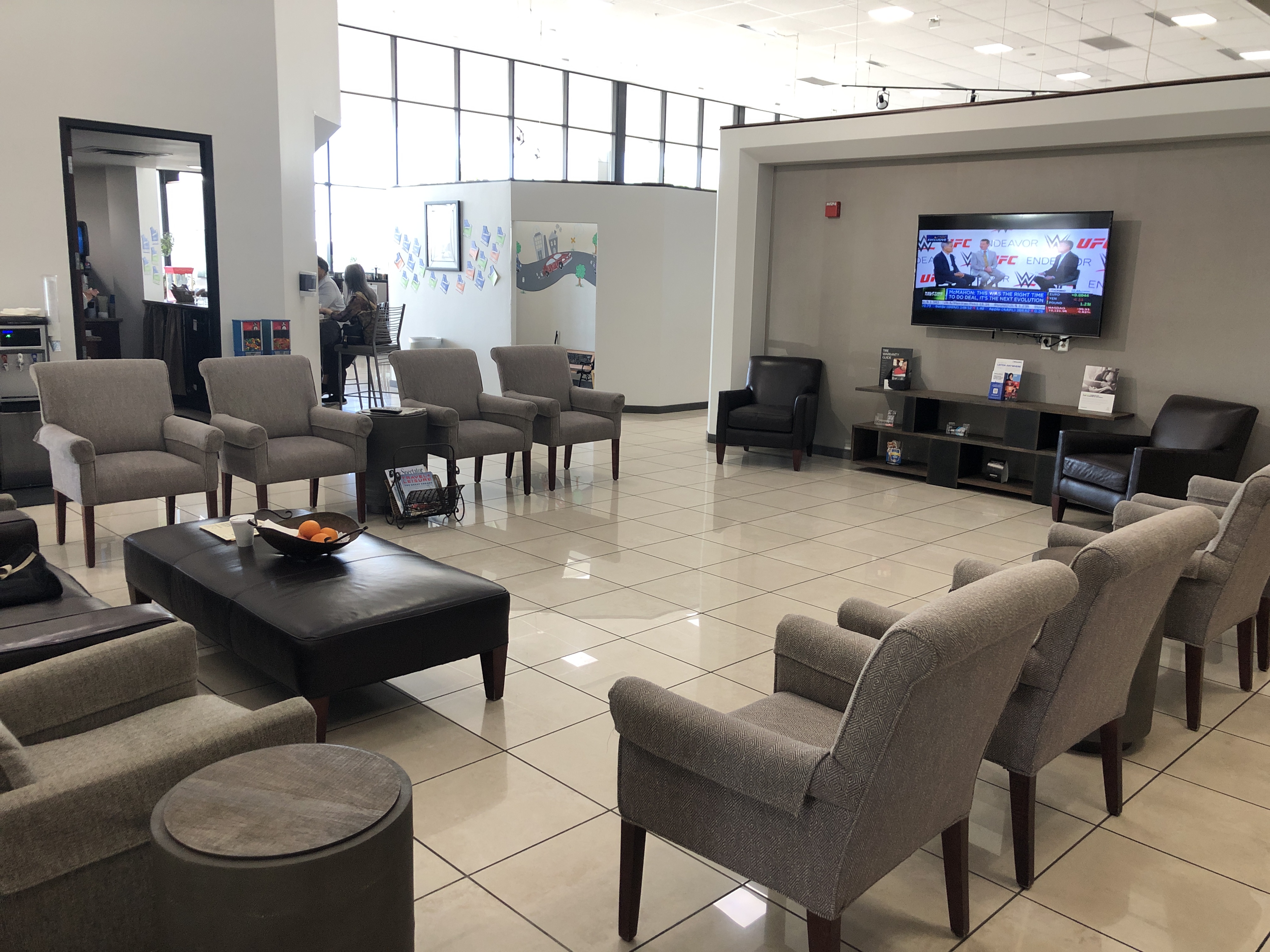 Amenities - Arrowhead Lexus