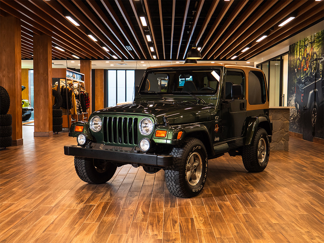 Custom Jeep - Windermere Chrysler Dodge Jeep Ram