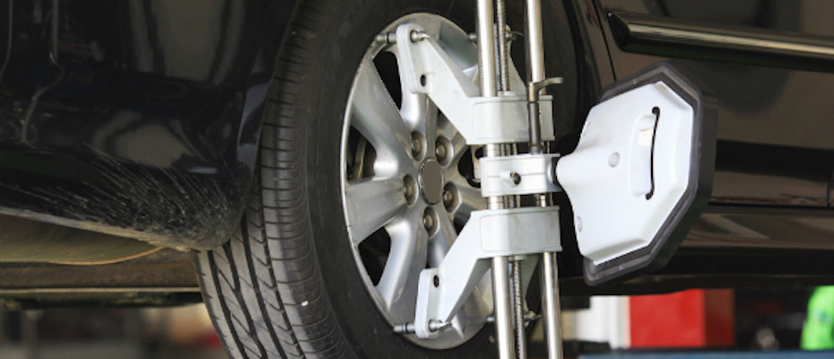 Difference Between Wheel & Front End Alignment | Houston